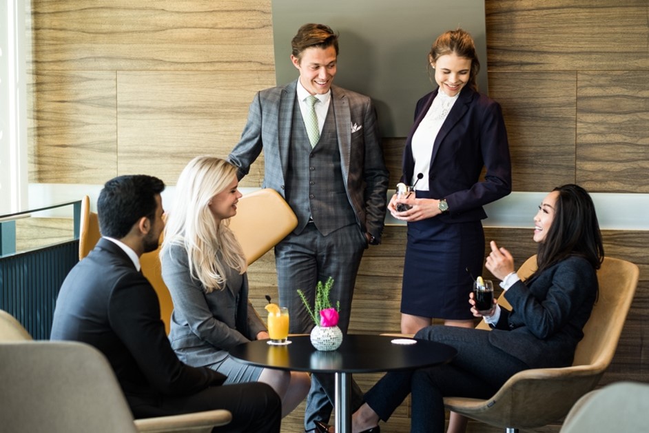 L’EHL et HEC Paris s’unissent pour créer un Summer Program dédié au ...